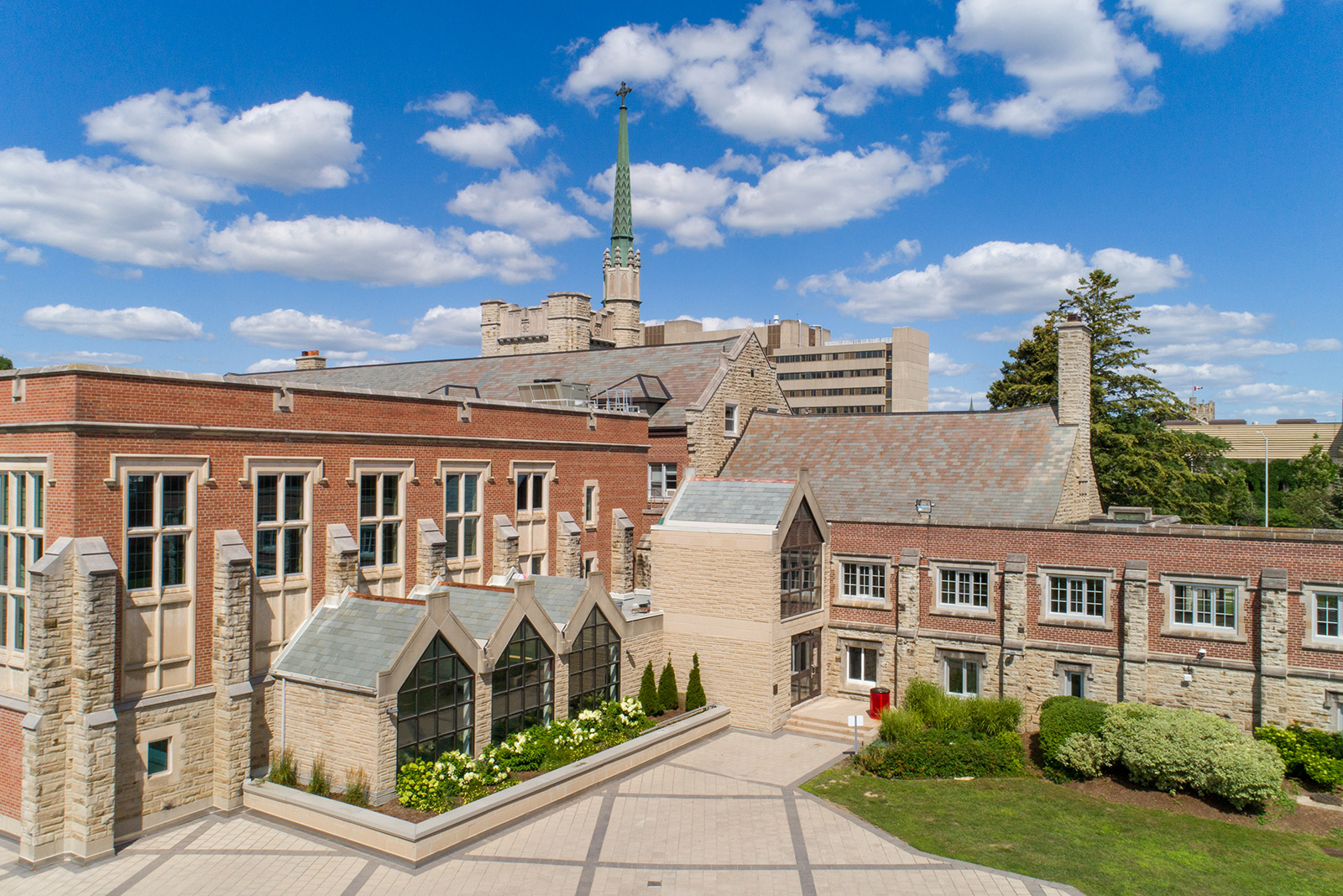 New Courses - Huron University